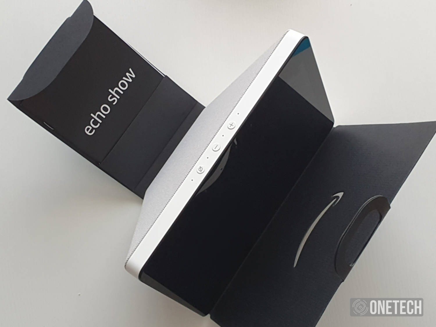 Amazon Echo Show, así es Alexa con pantalla de 10 pulgadas