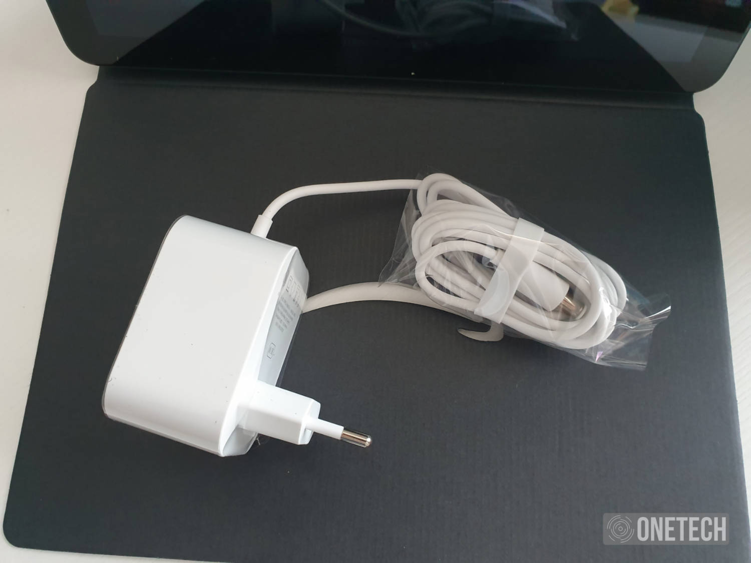 Amazon Echo Show, así es Alexa con pantalla de 10 pulgadas