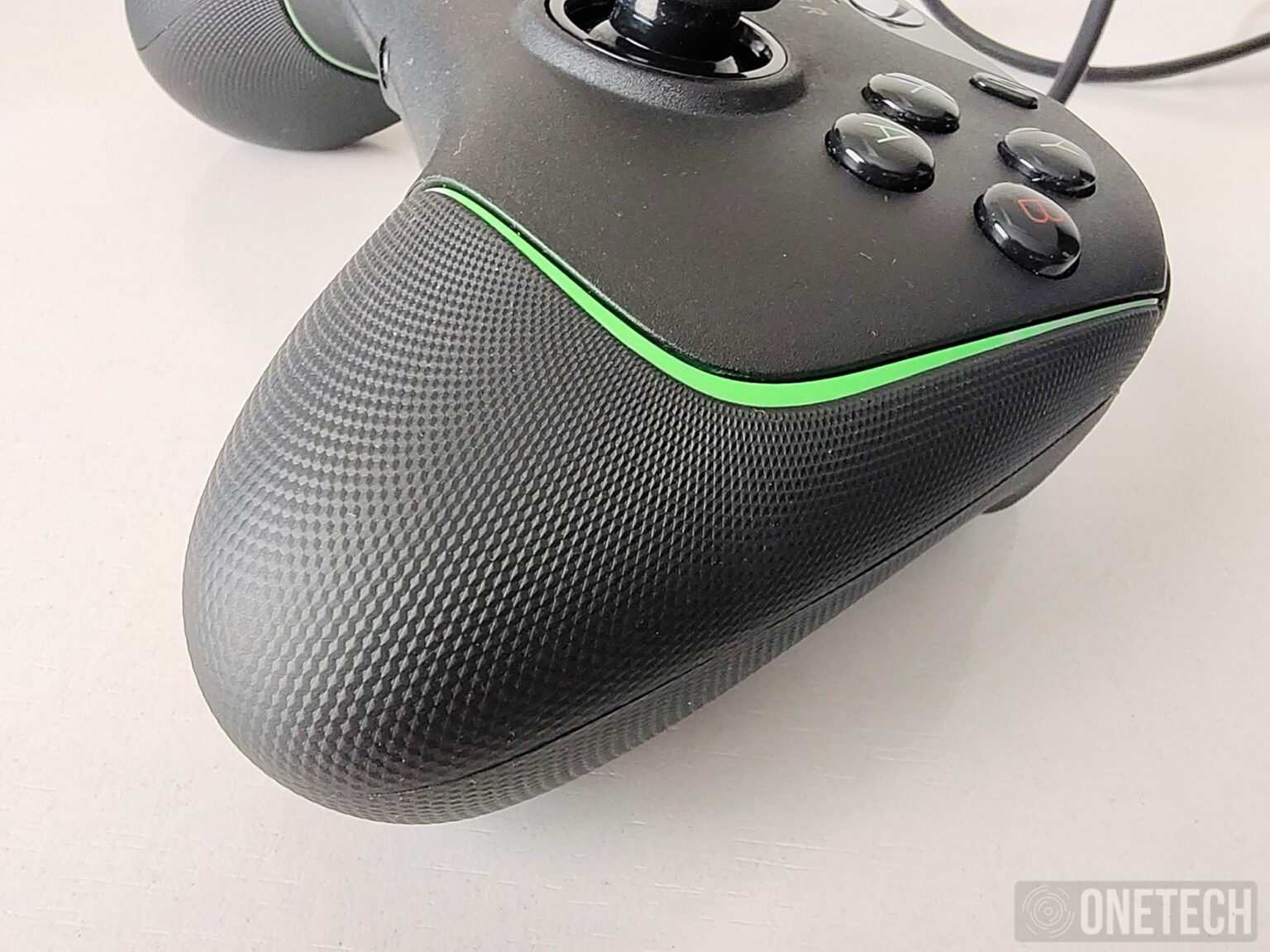 Razer Wolverine V2, nuevo mando para Xbox Series - Análisis